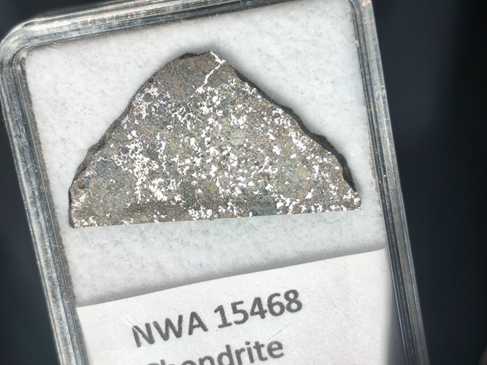 NWA 15468 Chondrite OC4 Melt Breccia Meteorite - 2.74 gr (Gebraucht) in ...