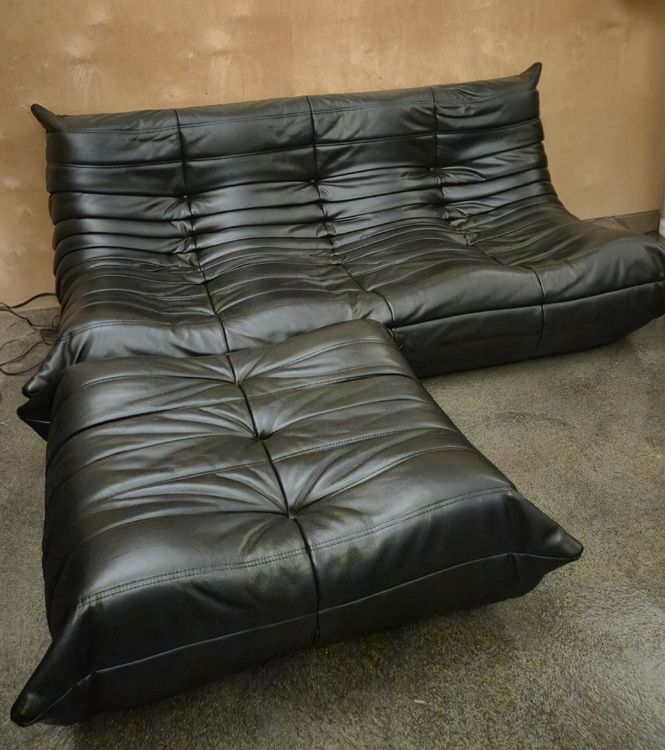 Ligne Roset TOGO 3er Sofa + Hocker, Leder Schwarz (Gebraucht) in Widnau ...