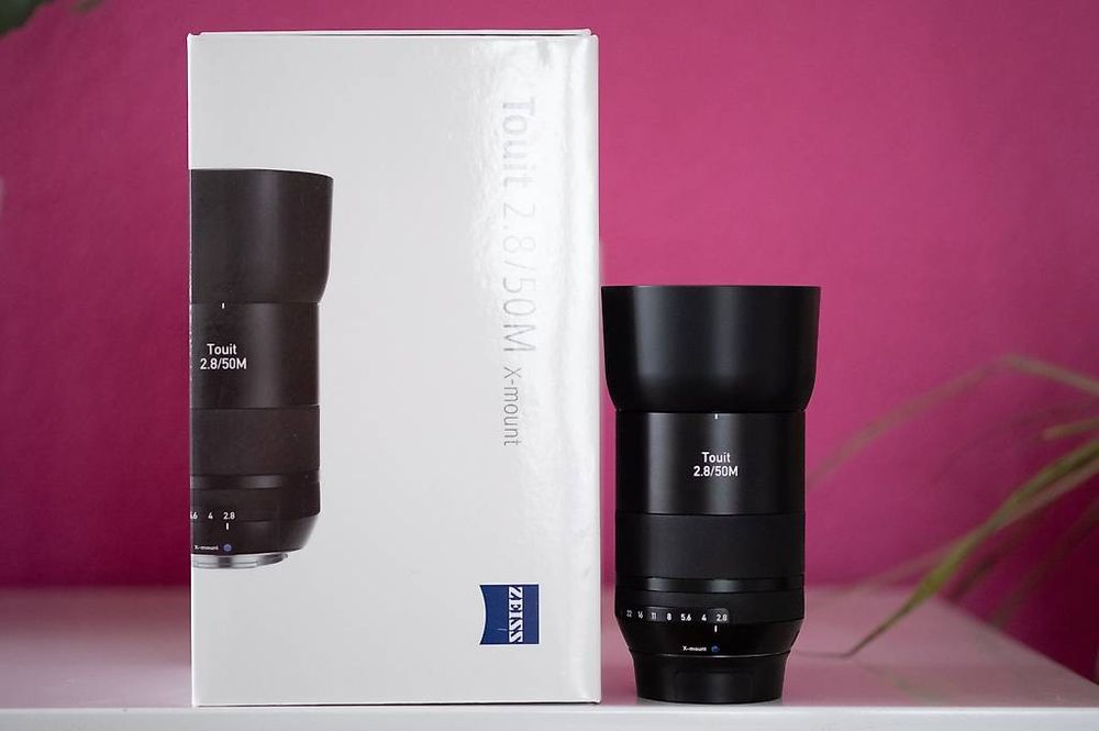 Zeiss Touit 50mm f2.8 Makro, Fuji X-Mount, neuwertig (Gebraucht) in ...