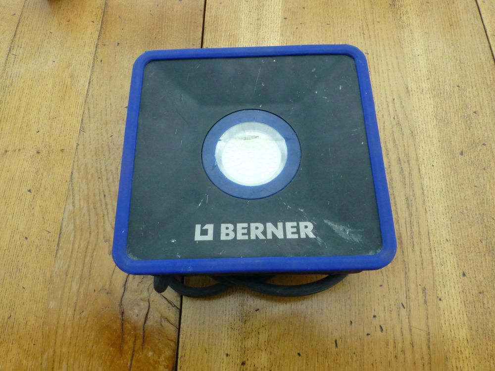 LED Strahler Berner 32W IP54, Baustellenlampe (Gebraucht) in Flamatt ...