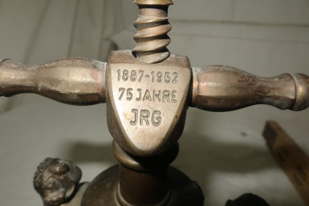 antiker Zapfenzieher, Messing, Figuren, JRG, Deko, ab 1 Fr.! (Gebraucht) in Pfeffikon LU für CHF ...