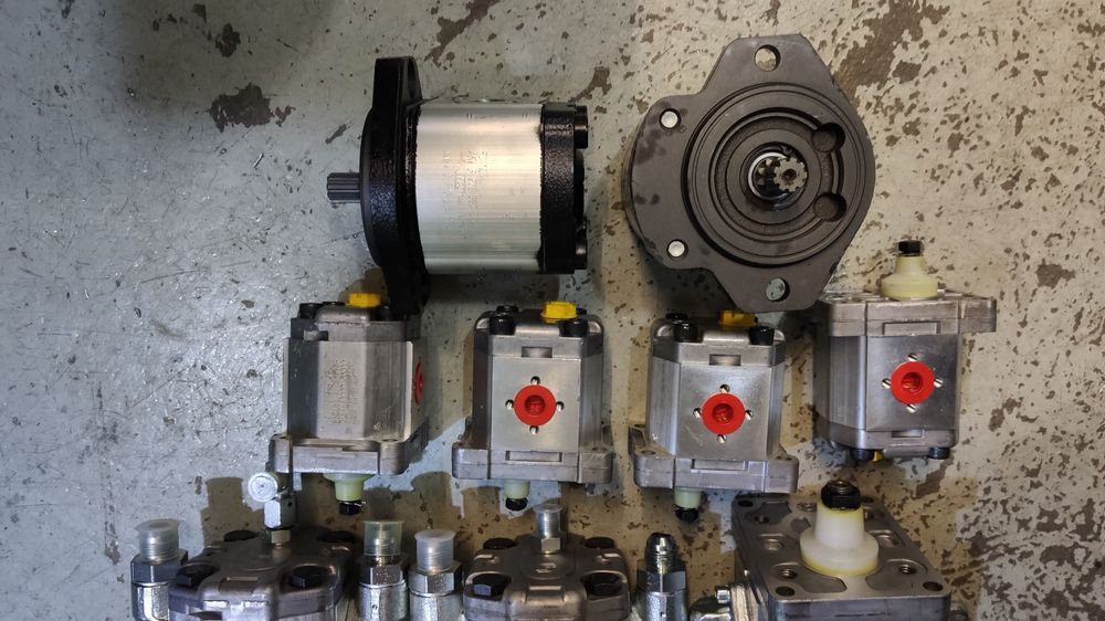 Grosser Posten Hydraulik (Gebraucht) in Erlen für CHF 305 – nur ...