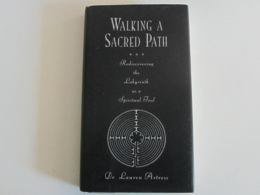 Walking a Sacred Path. Rediscovering the Labyrinth | Kaufen auf Ricardo