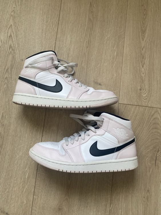 Nike Air Jordan Mid Rosa (Gebraucht) in Stäfa für CHF 40 – mit ...