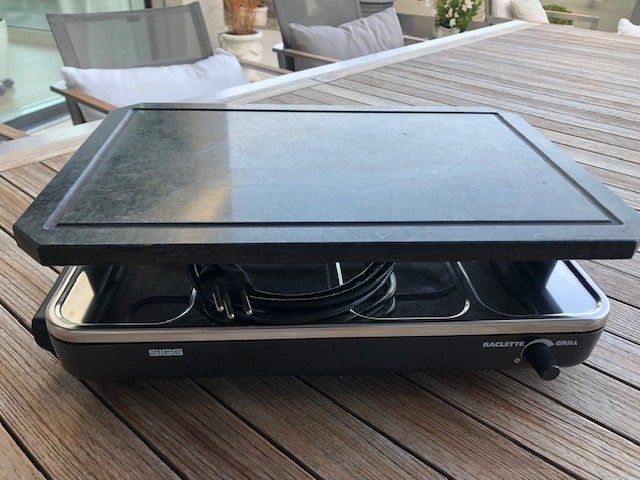 Racletteofen Tischgrill mit Steinplatte (Gebraucht) in Birrwil für CHF 69 – mit Lieferung auf ...