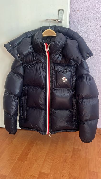 Moncler Winterjacke (Neu (gemäss Beschreibung)) in Glarus für CHF 1050 ...