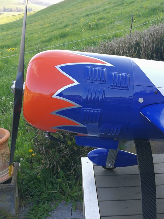 Modellflugzeug Pilot RC Yak 54 87 Zoll (Defekt) in Walkringen für CHF 370 – nur Abholung auf ...