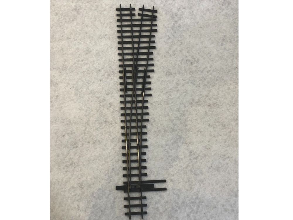 BEMO 4294 607 Weiche 9.5 Rechts H0m (Gebraucht) in Echandens für CHF 14 – mit Lieferung auf ...