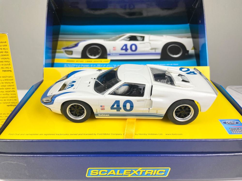 Scalextric C2943A GT40 ltd edition 736/2000 White #40 (Neu (gemäss ...