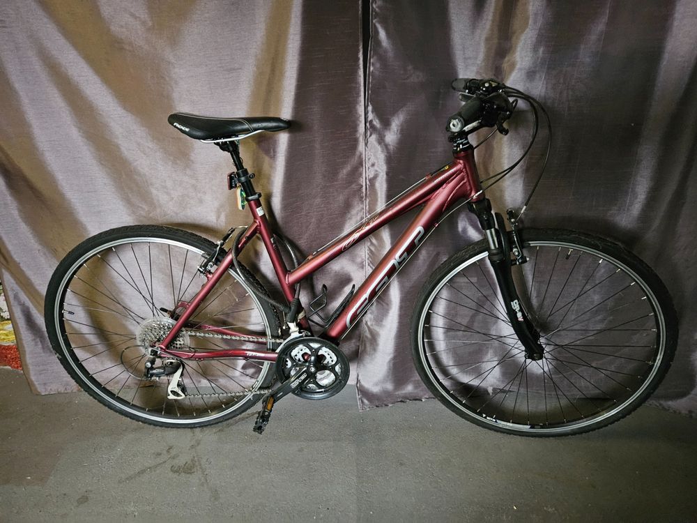 vélo pour dame (D'occasion) à vionnaz pour CHF 290 – retrait uniquement ...