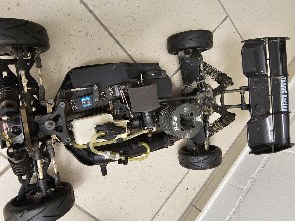 TeamC T8 V3 Nitro RC Auto 1:8 mit Zubehör (Gebraucht) in Embrach für ...