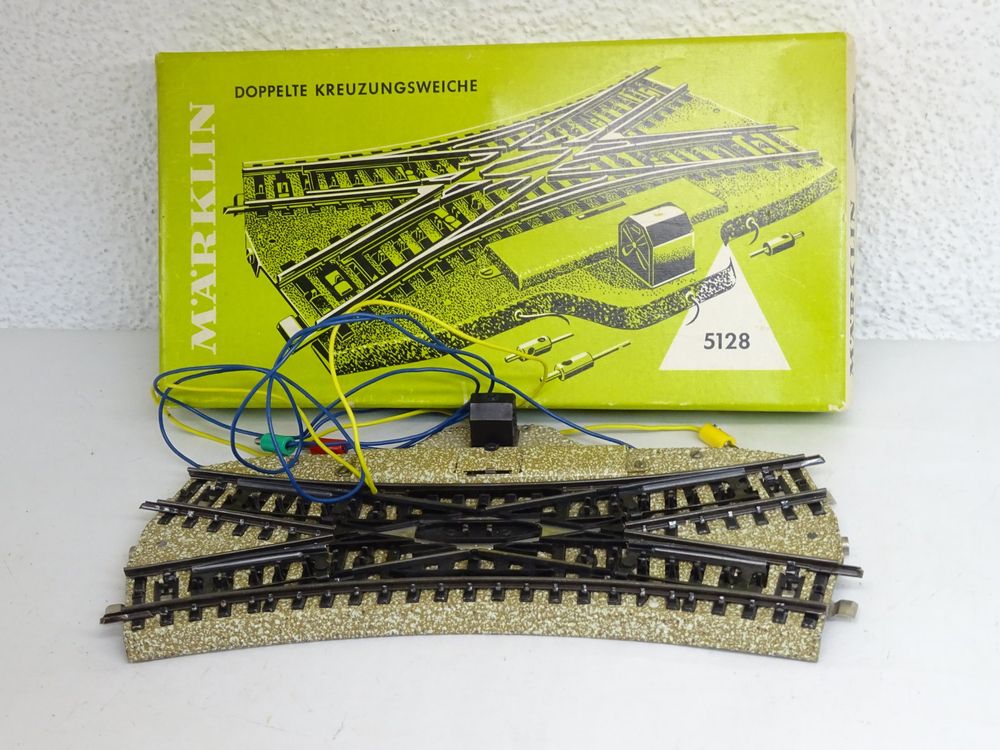 Märklin 5128 Elektrische Kreuzungsweiche, H0,WS/AC,OVP (Neu und ...