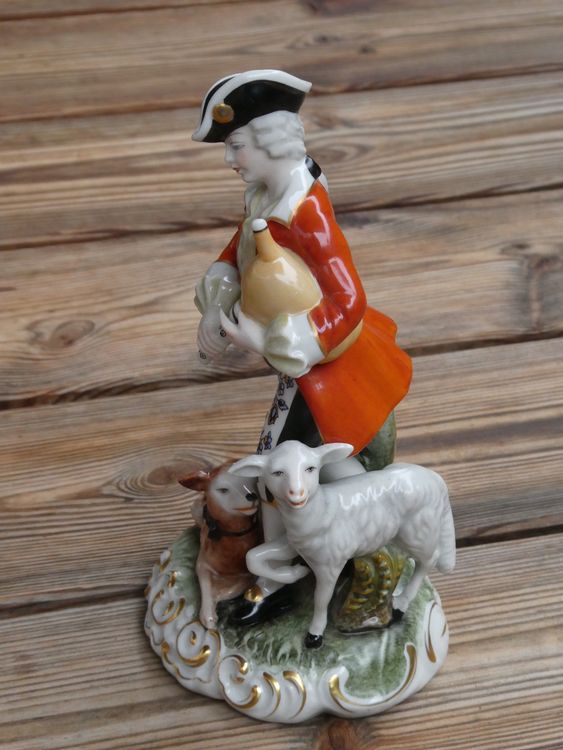 Porzellanfigur Schafhirt mit Dudelsack, Hund + Schaf (Gebraucht) in ...