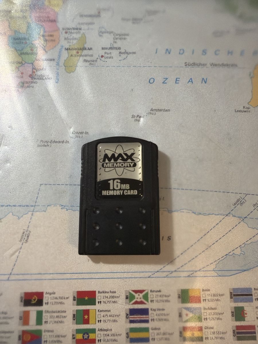 Max Memory Card 16MB Speicherkarte - Top Zustand! (Gebraucht) in kloten ...