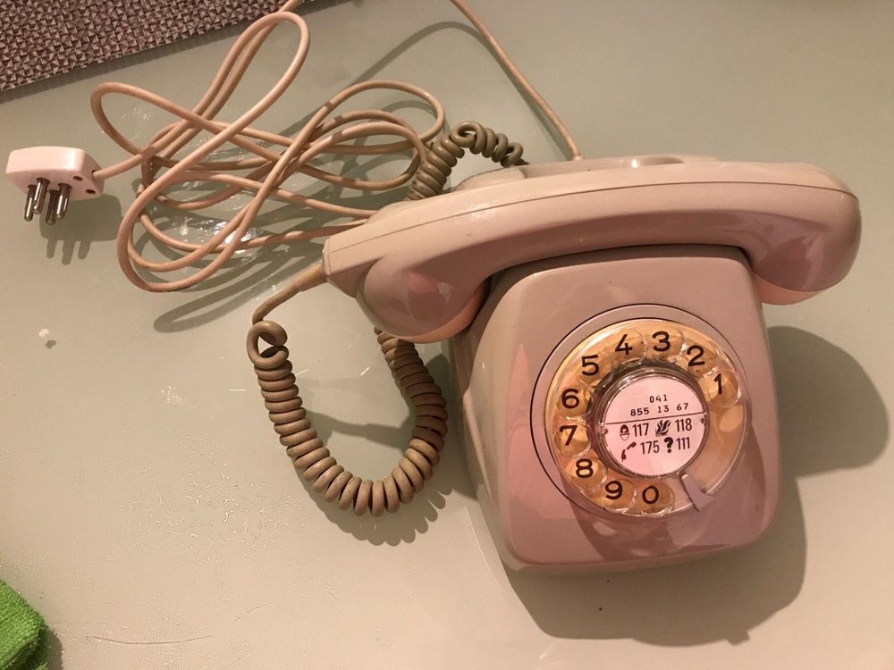 PTT Telefon Modell 70 grau guter Zustand | Kaufen auf Ricardo