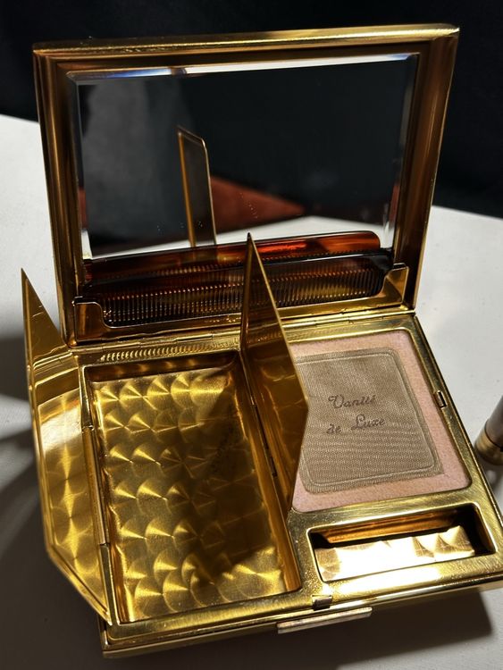 Unique Make up Compact, Swiss made, unused (Gebraucht) in Zürich für ...