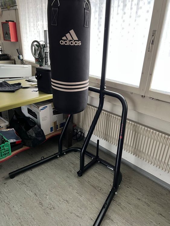 ADIDAS Profi Boxsack mit Halterung | Kaufen auf Ricardo