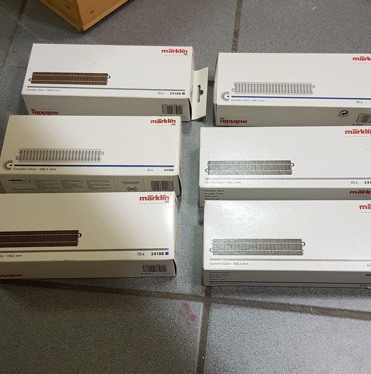 boite de 10 rails maerklin 24188 (Gebraucht) in Villeneuve VD für CHF 18 – mit Lieferung auf ...