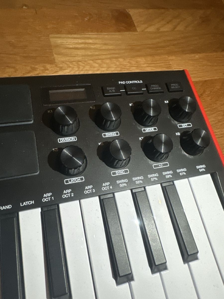 AKAI MPK mini - Portable USB MIDI Keyboard Controller (Gebraucht) in ...