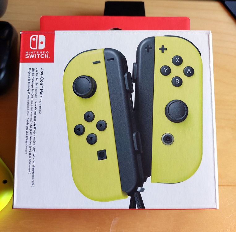 Switch Joy-Cons, neon-gelb (Gebraucht) in Uster für CHF 35 – mit ...