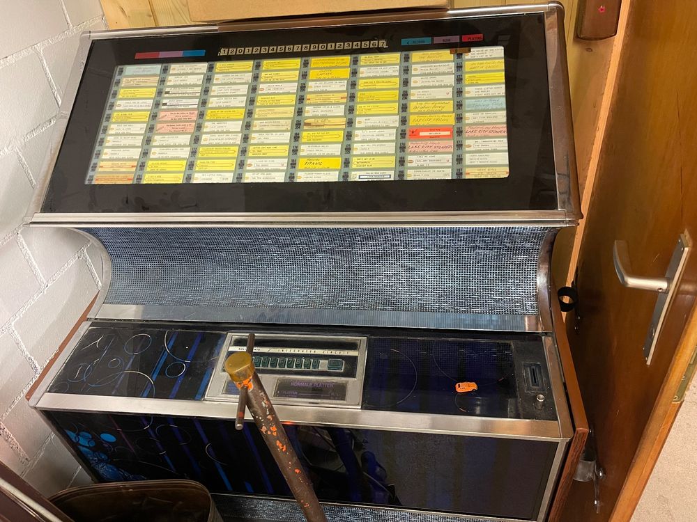 Musikbox / Jukebox alt! Hakomat | Kaufen auf Ricardo Musikbox / Jukebox alt! Hakomat | Kaufen auf Ricardo