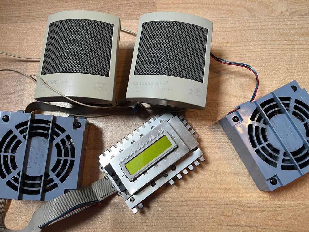 Haut-parleurs, ventilateurs AFB0912HH, LCD Display 5067-4214 (Defekt ...