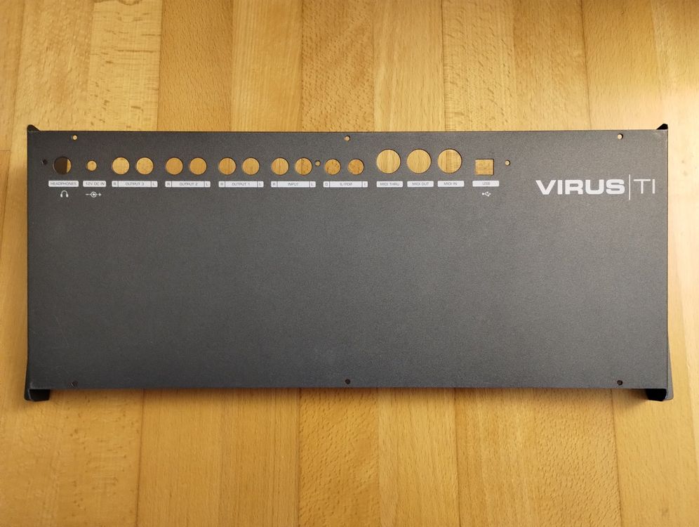 Virus TI 2 Desktop Rackmount / Rackeinbausatz | Kaufen auf Ricardo