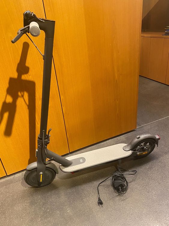 Xiaomi Mi Essential Scooter (Gebraucht) in Dietlikon für CHF 150 – nur ...