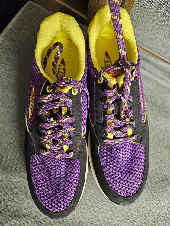 Fast neue MBT Damen Schuhe (Gebraucht) in St. Moritz für CHF 40 – mit ...