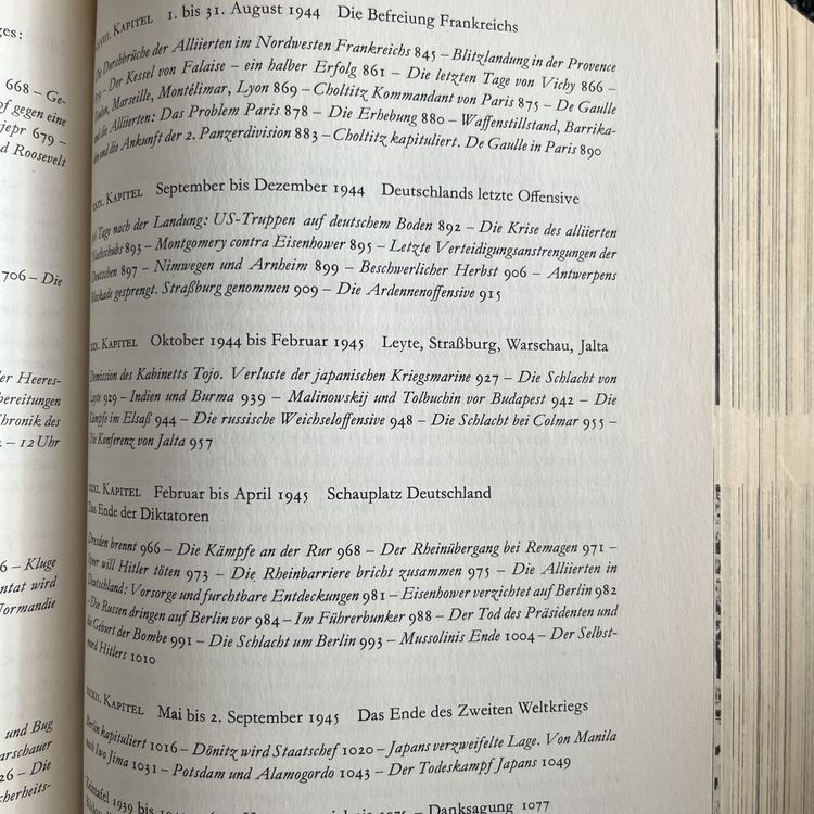 Der zweite Weltkrieg in zwei Bänden (Gebraucht) in Schwyz für CHF 3 – mit Lieferung auf Ricardo ...