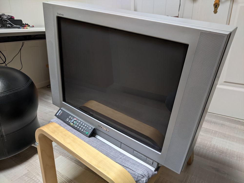 Sony Trinitron KV-25FX30B (Gebraucht) in Movelier für CHF 120 – nur ...