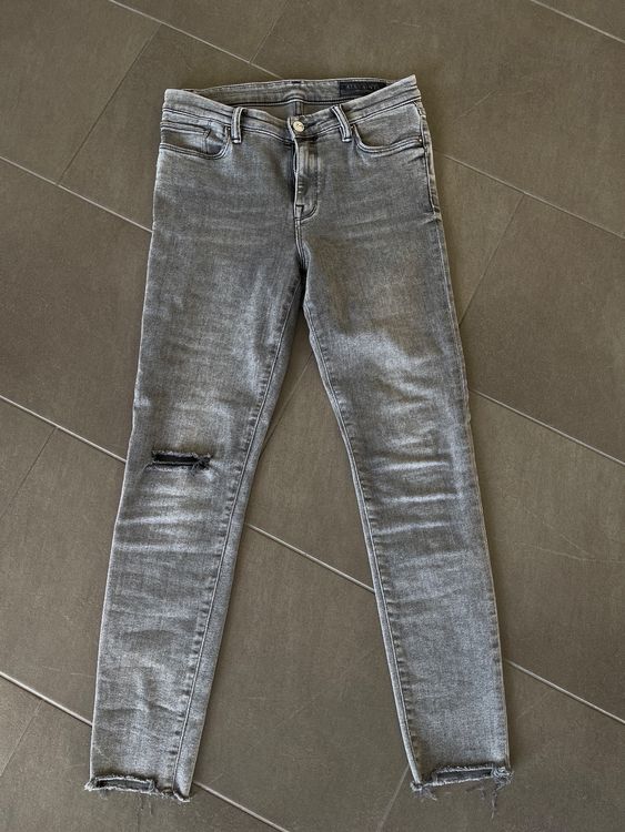 Skinny Jeans von ALLSAINTS, Model GRACE, ein offenes Knie (Gebraucht ...