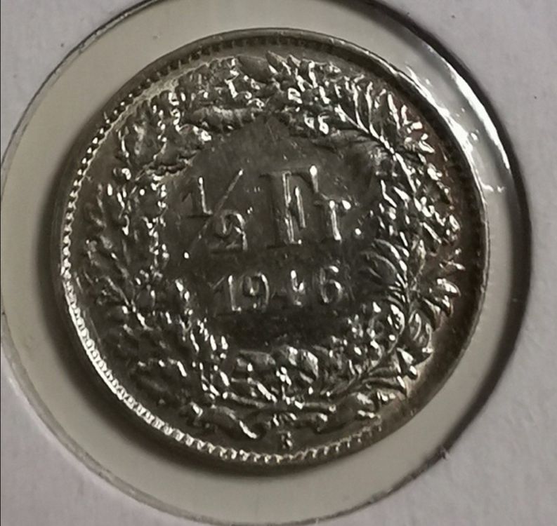 50 Rappen 1946 Gleichstehend (Gebraucht) in Zürich für CHF 120 – mit Lieferung auf Ricardo kaufen