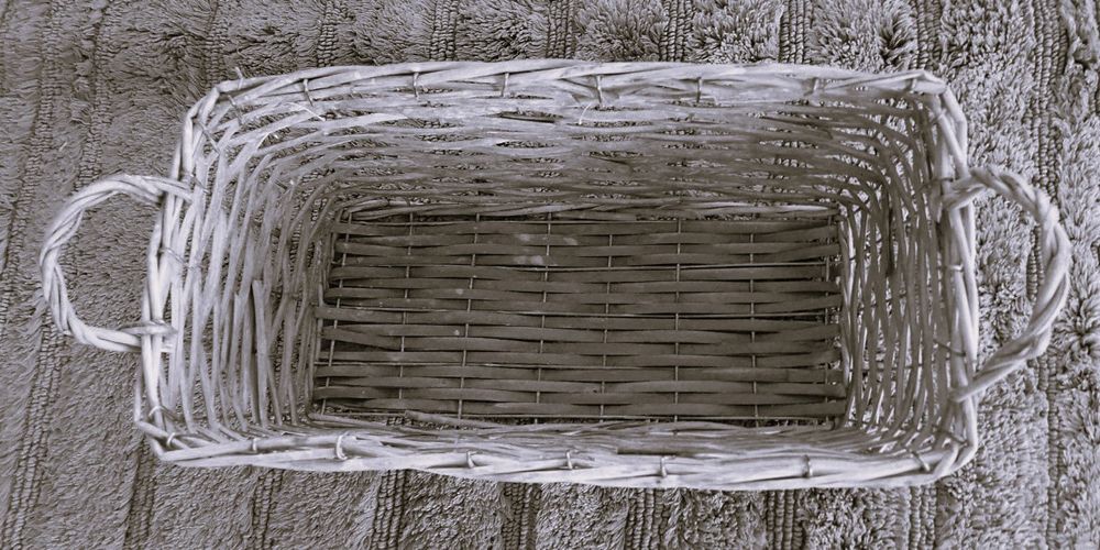 Korb geflochten, grau (Gebraucht) in Grächen für CHF 3 – mit Lieferung ...