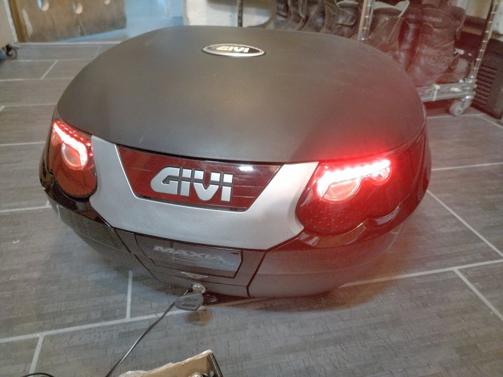 Givi E55 Maxia 3 Monokey Topcase 55L (Gebraucht) in Winterthur für CHF 56 – nur Abholung auf ...