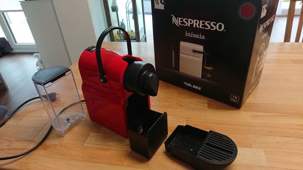 Inissia Ruby Red Nespresso (Gebraucht) in Arbon für CHF 35 – mit ...
