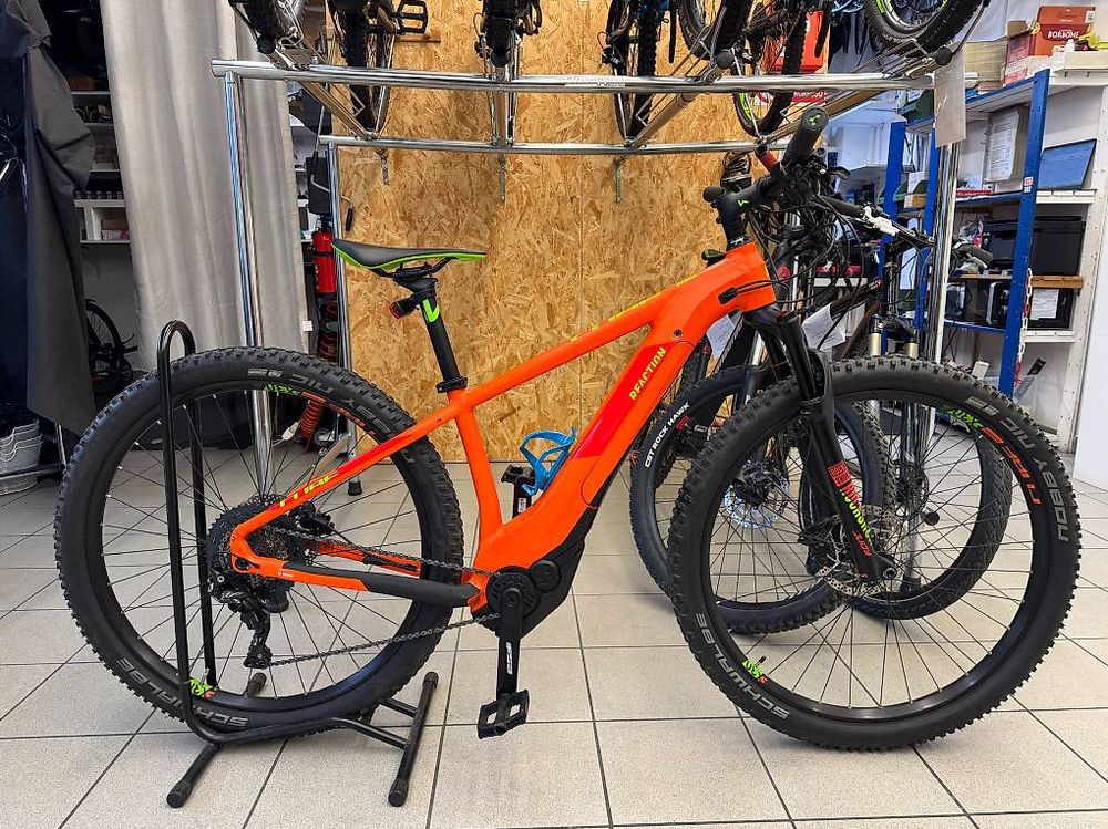 MTB ELETTRICA USATA CUBE BOSCH CX - CHF 38,46x36 mesi (Gebraucht) in ...