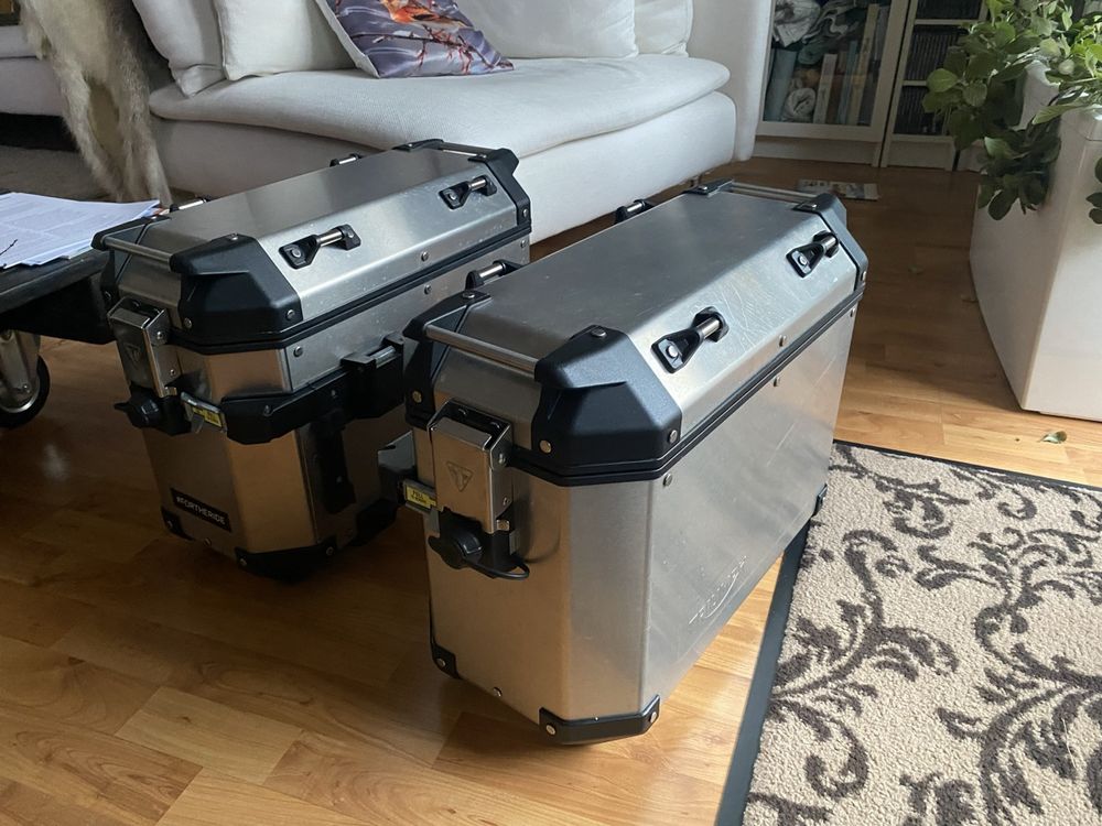 Triumph Aluminum Koffer 2x (Gebraucht) in Bern für CHF 280 – nur ...