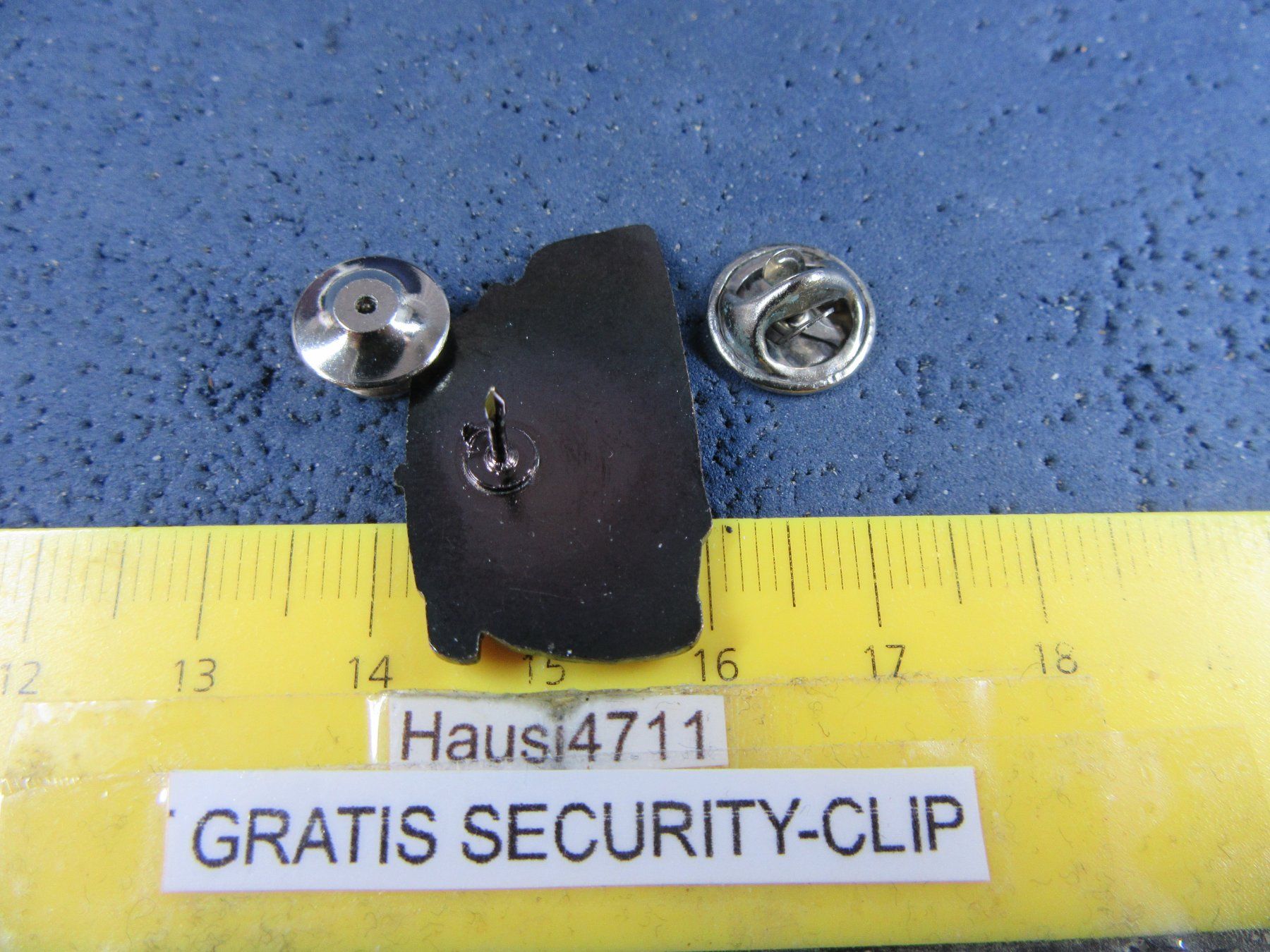 ALFA ROMEO DTM RACING-CAR AUTO PIN ENAMEL MIT SECURITY-CLIP (Gebraucht ...