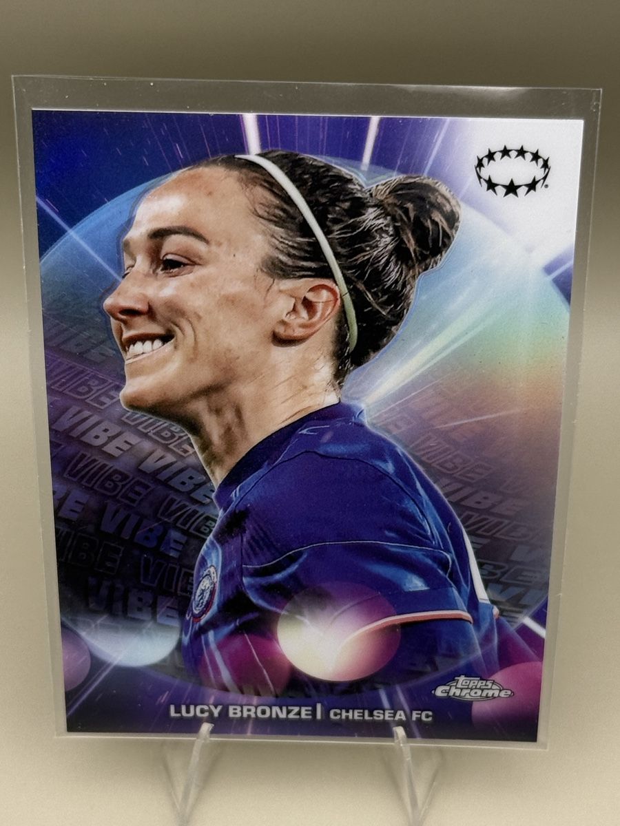 Lucy Bronze - Chelsea FC - Topps Chrome UWCL | Insert Vibe (Gebraucht ...