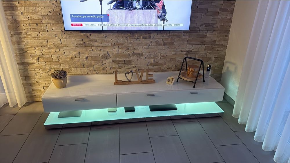 Moderner Leonardo Lo in Weiss mit LED-Beleuchtung zu verkauf (Gebraucht ...