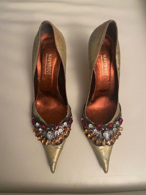 Extravaganter must have NAVYBOOT Pumps, gold, Gr. 39 | Kaufen auf Ricardo