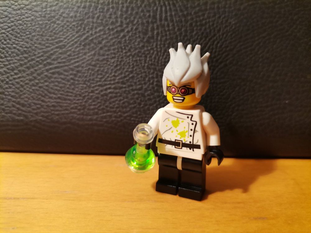 LEGO Minifig Series 4 - Crazy Scientist | Kaufen auf Ricardo