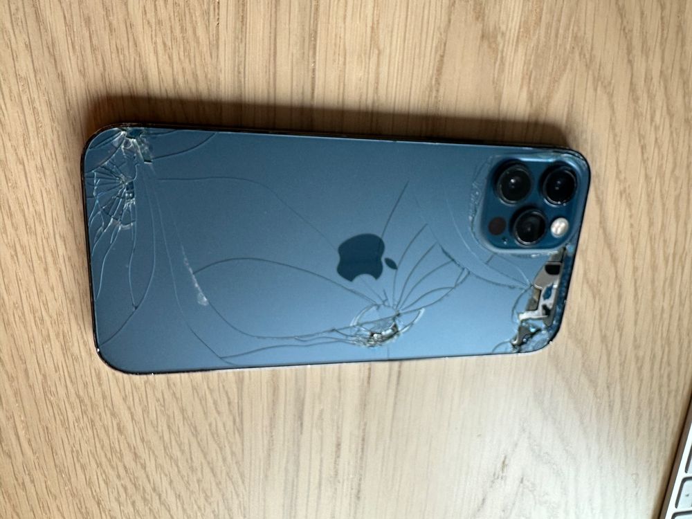 iPhone 12 Pro - 128 GB Blau | Kaufen auf Ricardo