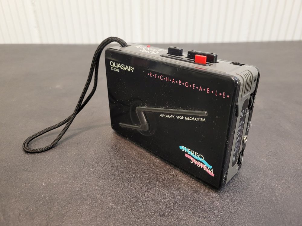 QUASAR 07-7300 Walkman Stereo Radio Recorder mit Radio (Gebraucht) in ...