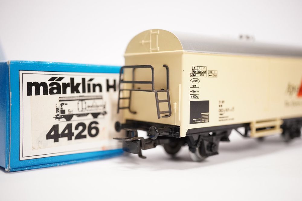 8∂ Märklin 4426 DB Kühlwagen Apollinaris (Gebraucht) in Uetendorf für ...