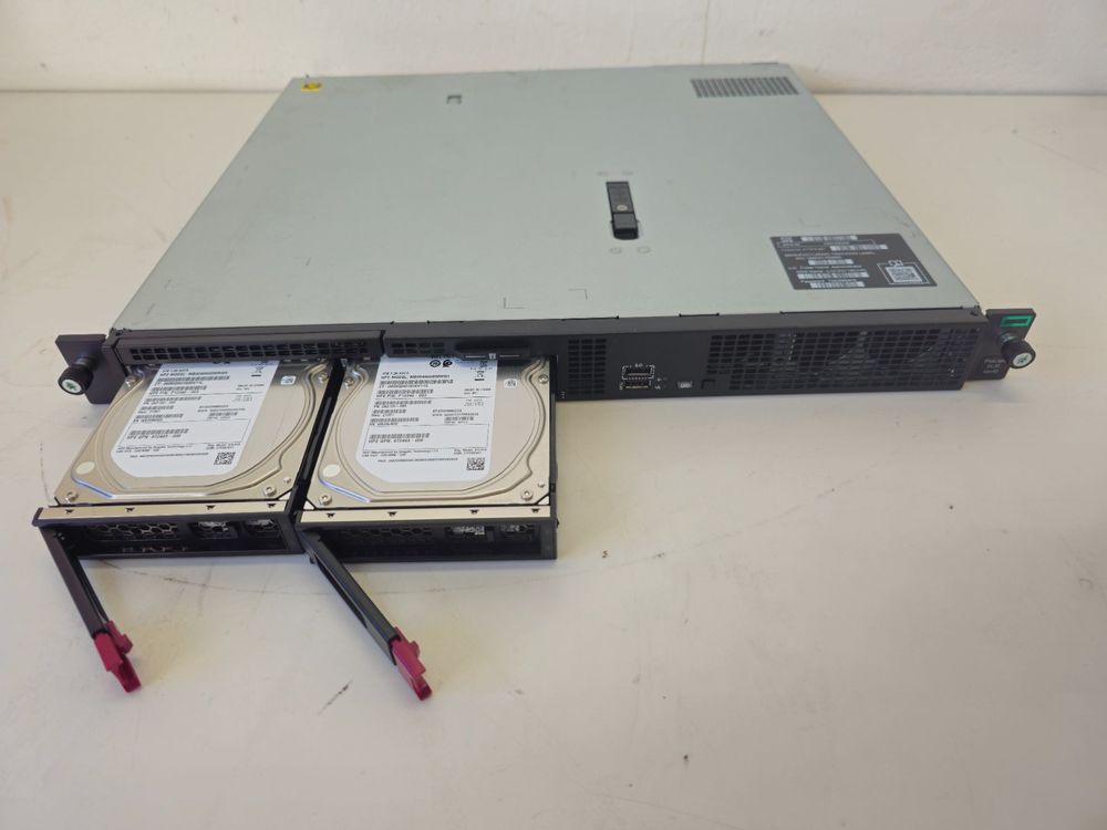 HPE ProLiant DL20 Gen10 Server/2 BAY/2x4TB HDDs | Kaufen auf Ricardo