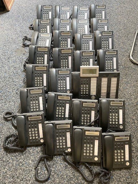 Panasonic Systemtelefone KX-NT321 und KX-DT346 (Gebraucht) in Dietikon ...