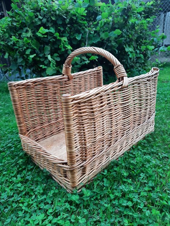 Cheminee-Holzkorb (Gebraucht) in Flaach für CHF 1 – nur Abholung auf ...