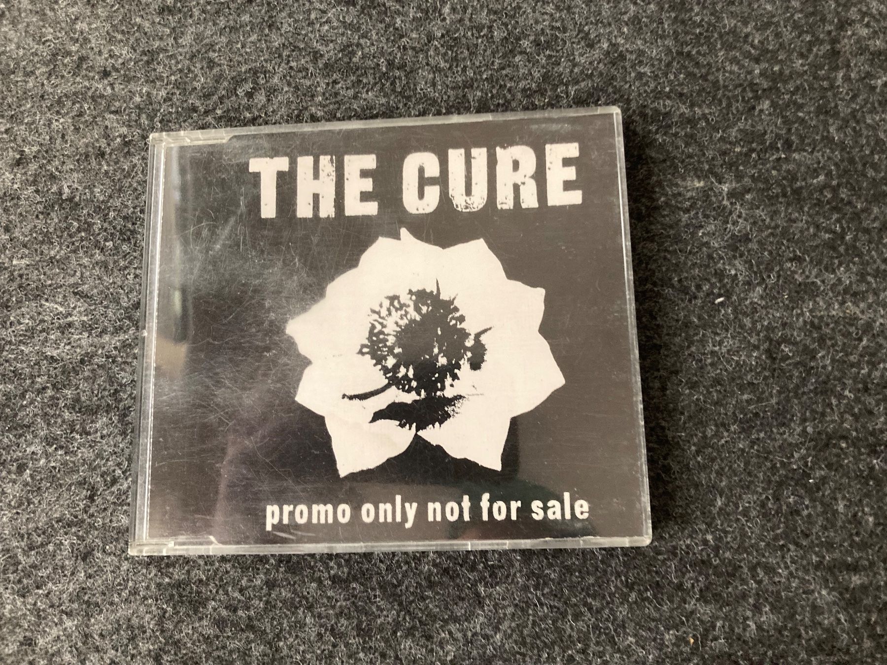 The Cure - DISIN 1 (Taken From The Album Disintegration) (Gebraucht) in ...